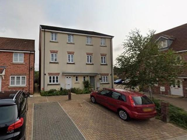 4 bedroom townhouse to rent