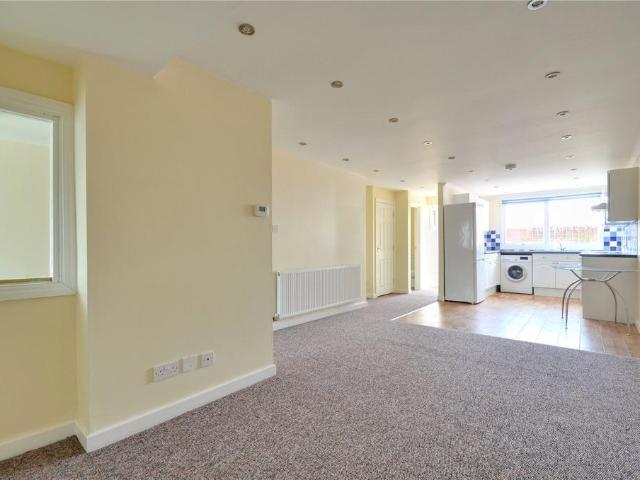 4 bedroom townhouse to rent