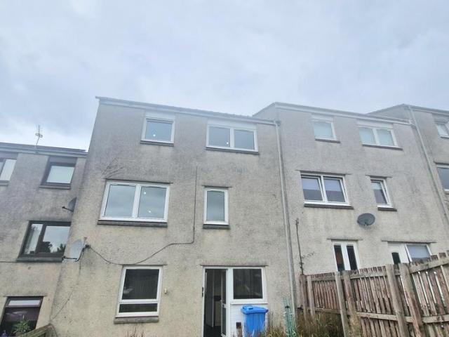 4 bedroom townhouse to rent