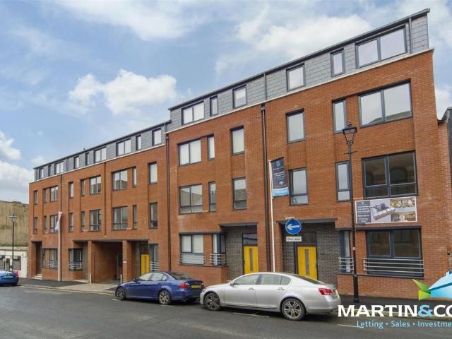 4 bedroom townhouse to rent