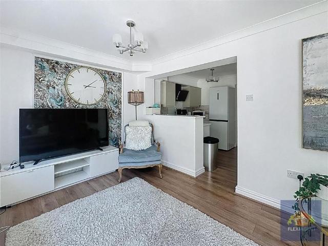 4 bedroom townhouse to rent