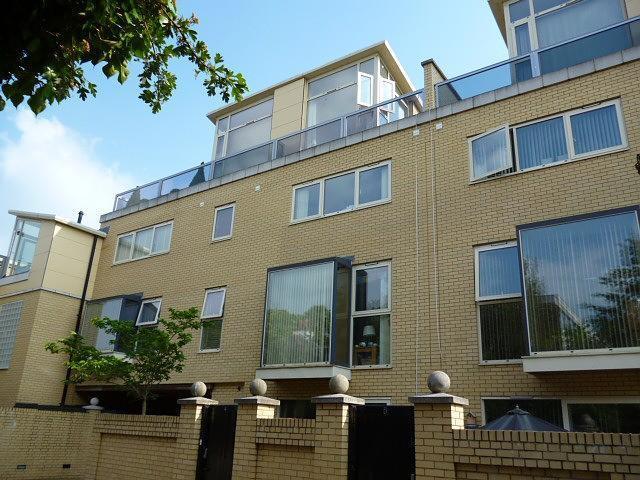 4 bedroom townhouse to rent