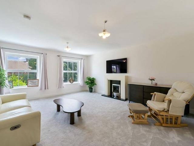 4 bedroom townhouse to rent