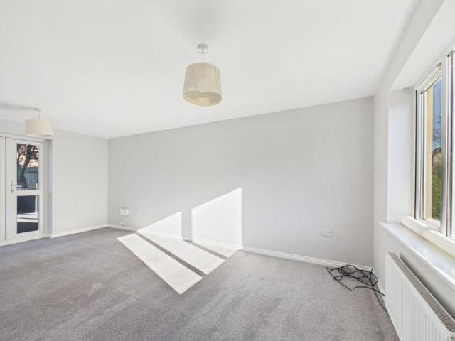 4 bedroom townhouse to rent