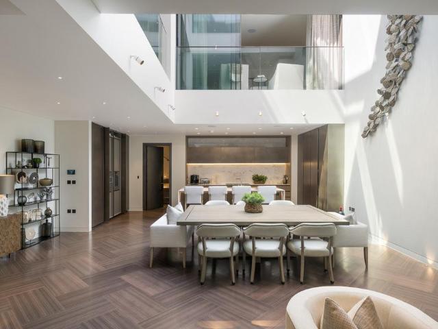 4 bedroom townhouse to rent