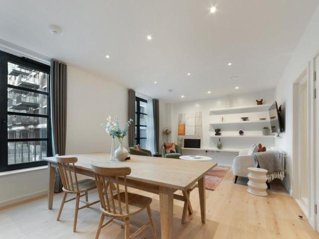 4 bedroom townhouse to rent