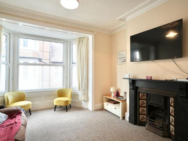 4 bedroom townhouse to rent