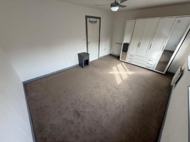 4 bedroom townhouse to rent