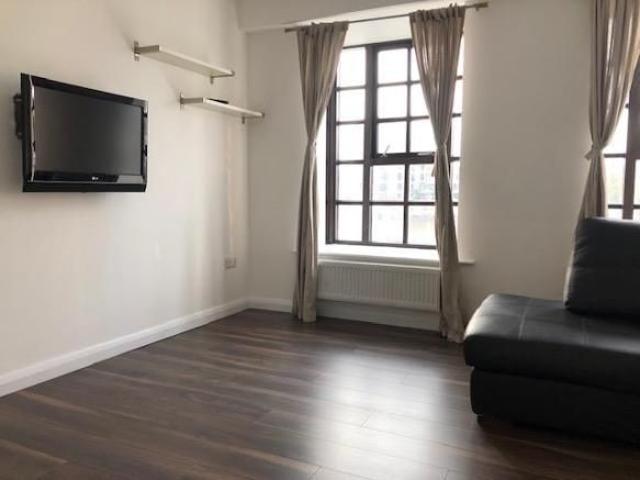 4 bedroom townhouse to rent