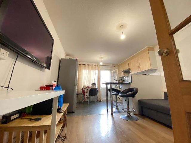 4 bedroom townhouse to rent