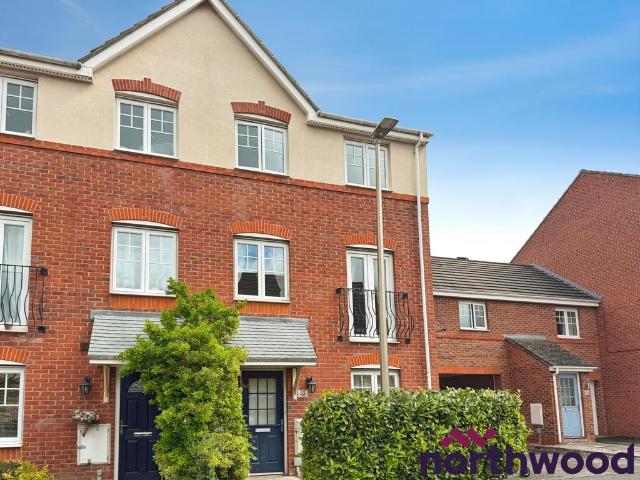 4 bedroom townhouse to rent