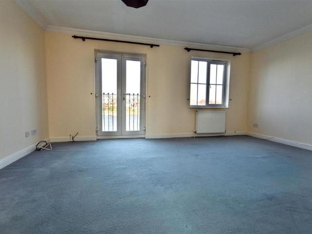 4 bedroom townhouse to rent