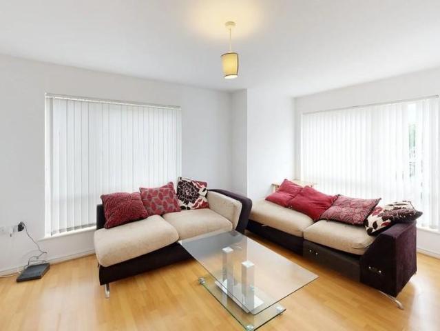 4 bedroom townhouse to rent