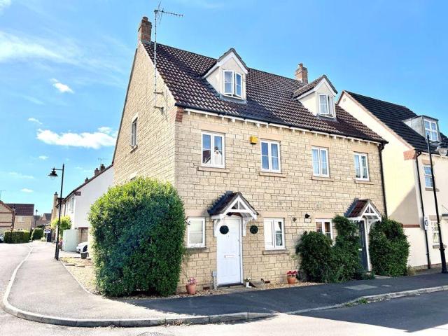 4 bedroom townhouse to rent
