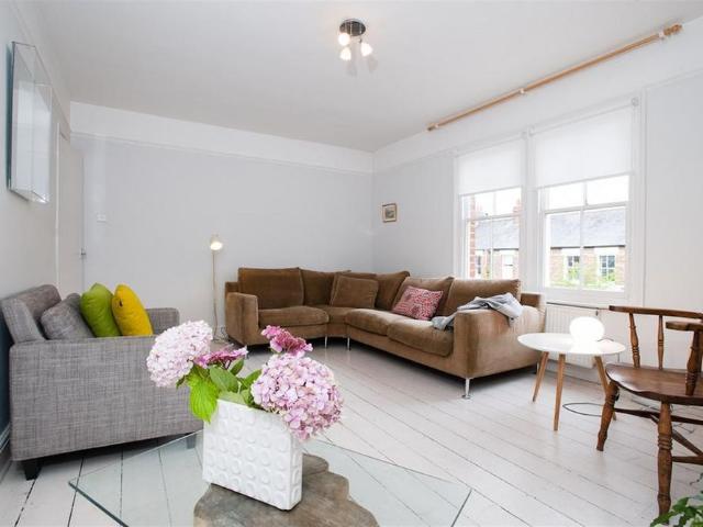 4 bedroom townhouse to rent