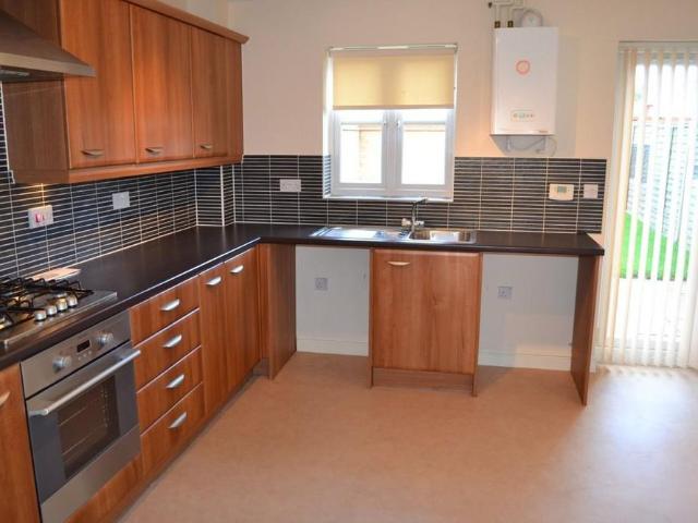 4 bedroom townhouse to rent