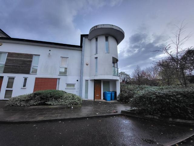 4 bedroom townhouse to rent