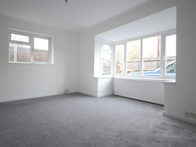 4 bedroom townhouse to rent