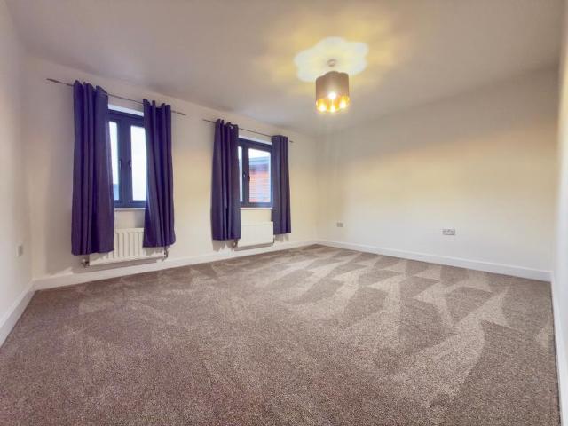 4 bedroom townhouse to rent