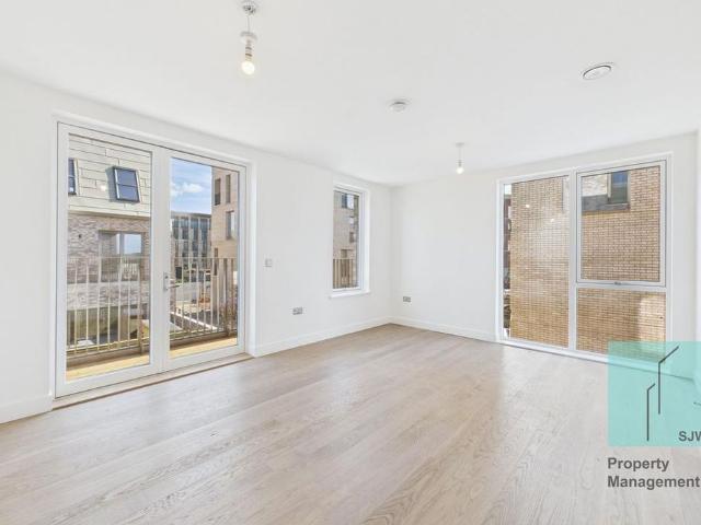 4 bedroom townhouse to rent