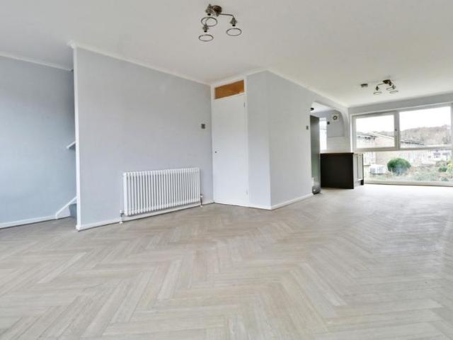 4 bedroom townhouse to rent