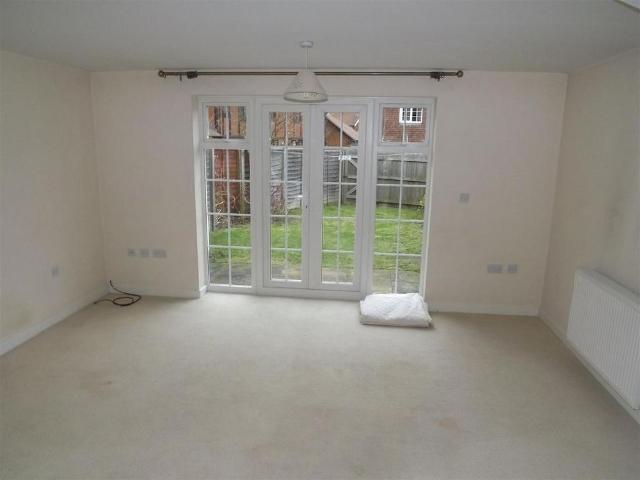 4 bedroom townhouse to rent