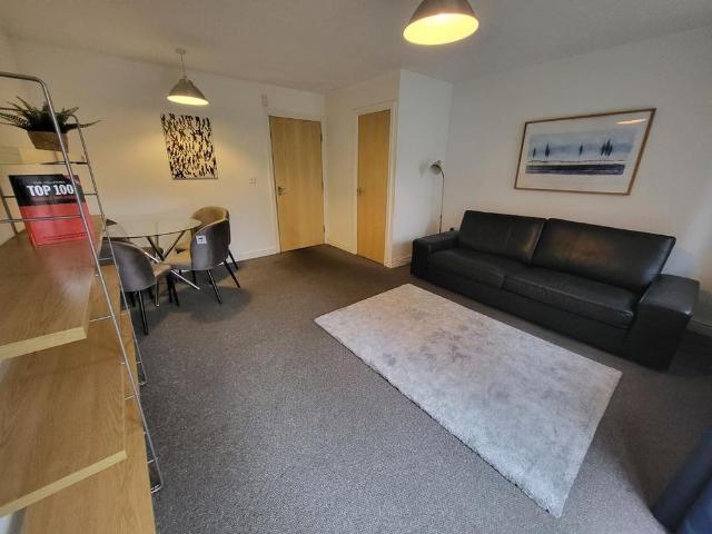 4 bedroom townhouse to rent