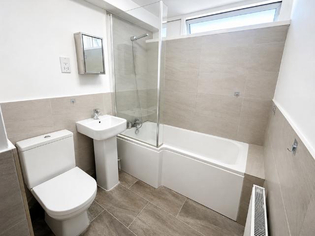4 bedroom townhouse to rent