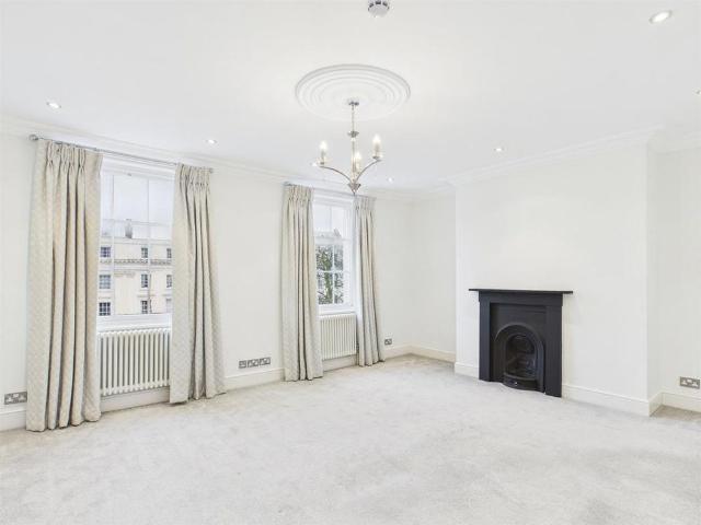 4 bedroom townhouse to rent