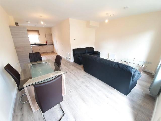 4 bedroom townhouse to rent