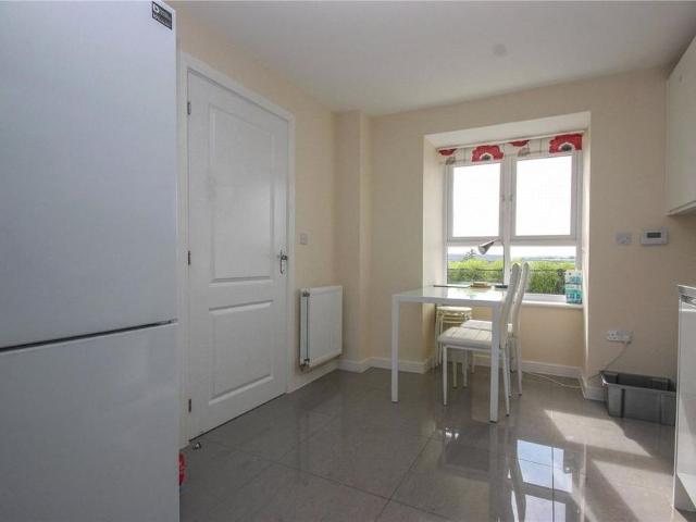 4 bedroom townhouse to rent