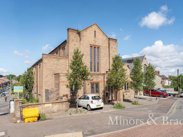 4 bedroom townhouse to rent