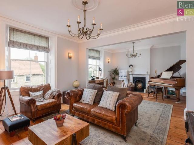 4 bedroom townhouse to rent