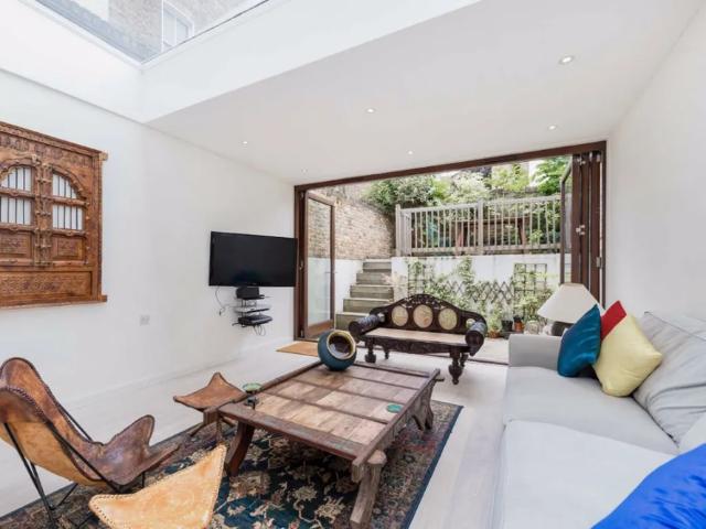 4 bedroom townhouse to rent