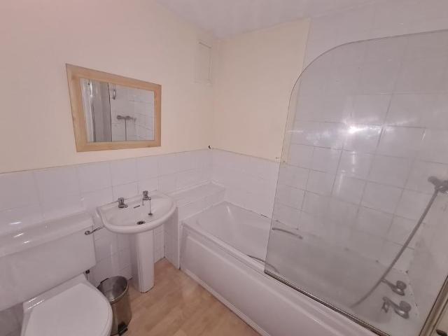 4 bedroom townhouse to rent