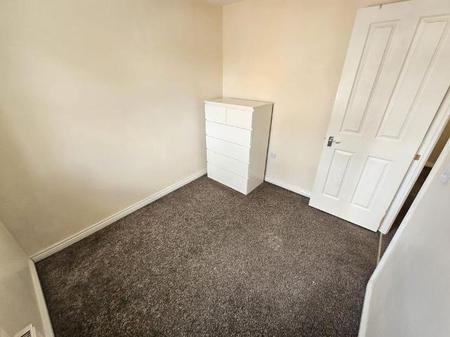 4 bedroom townhouse to rent