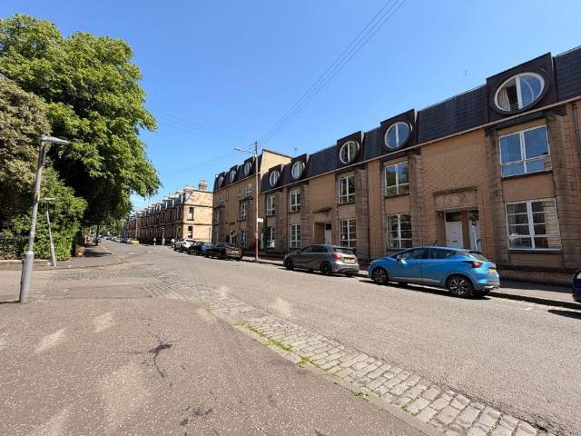 4 bedroom townhouse to rent