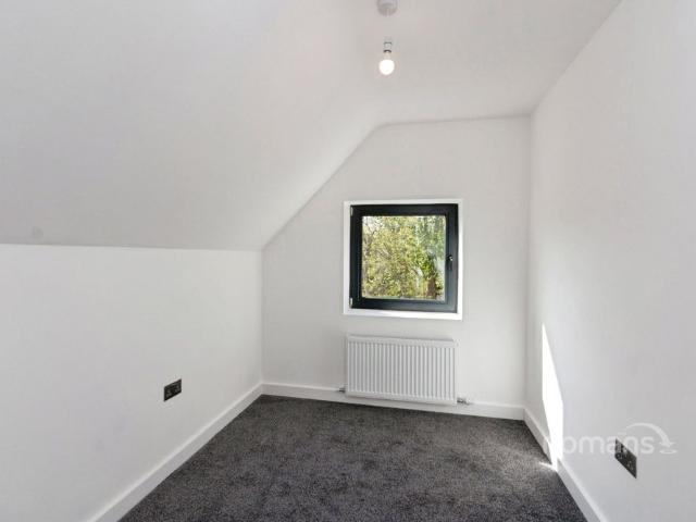 4 bedroom townhouse to rent