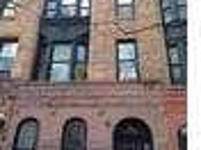 4 bedroom townhouse w/ jacuzzi tub in Manhattan