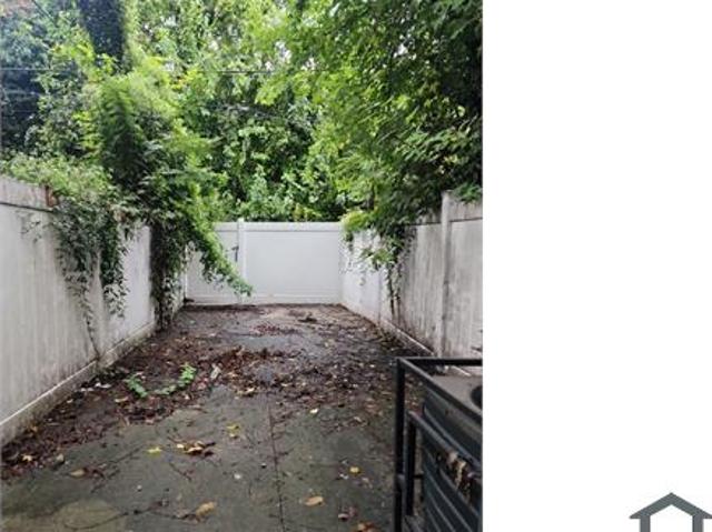 4 Bedroom Townhouse 1012 Bennett Pl in Baltimore, MD 21223 | AffordableHousing. Com