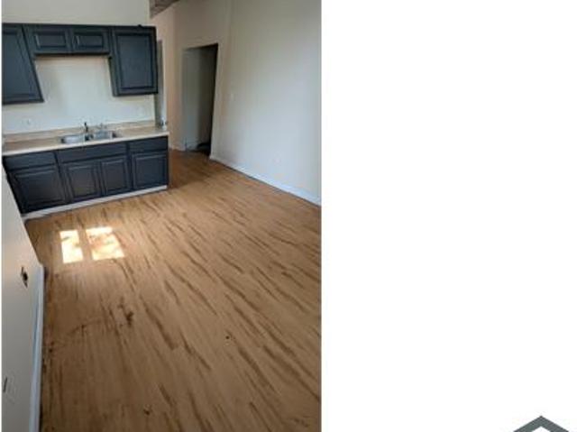 4 Bedroom Townhouse 3600 Iowa Ave in Saint Louis, MO 63118 | AffordableHousing. Com