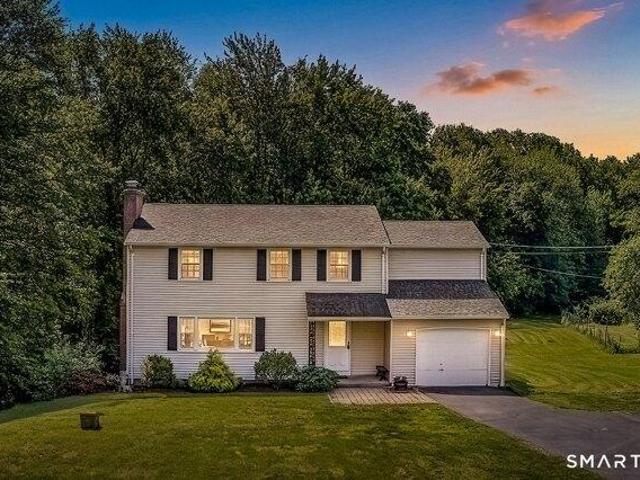 4 bedroom, Tolland CT 06084 104789252