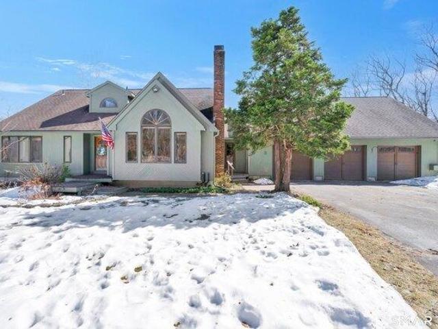 4 bedroom, Tolland CT 06084 LS101661835