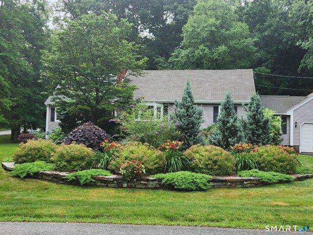 4 bedroom, Tolland CT 06084 LS102776902