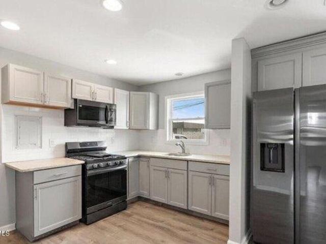 4 bedroom, Toms River NJ 08753 102798661