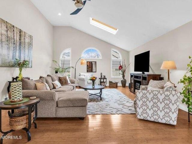 4 bedroom, Toms River NJ 08753 LS102315145