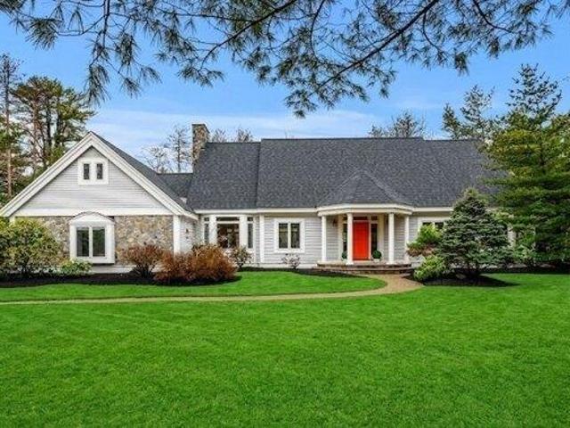 4 bedroom, Topsfield MA 01983 LS102591829