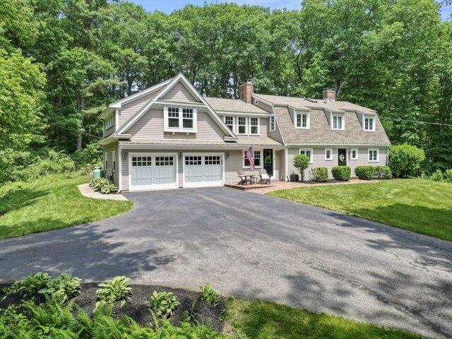 4 bedroom, Topsfield MA 01983 104332112