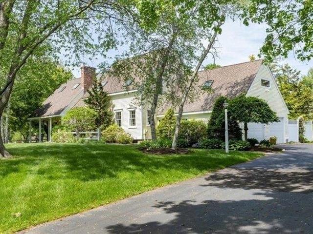 4 bedroom, Topsfield MA 01983 104609018