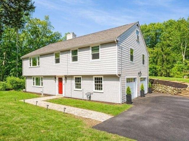 4 bedroom, Topsfield MA 01983 105082693